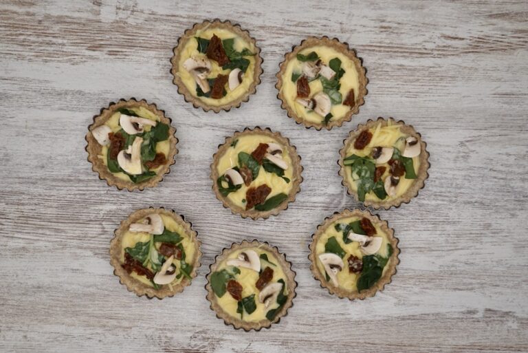 Mini vegetable quiches - Veggie Ideas